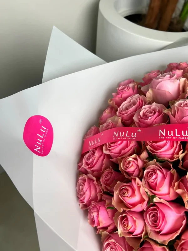 Pink Roses in Bouquet – NuLu Flowers